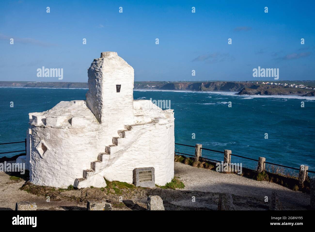 Huer's Hut; Newquay; Cornwall; UK Stock Photo - Alamy