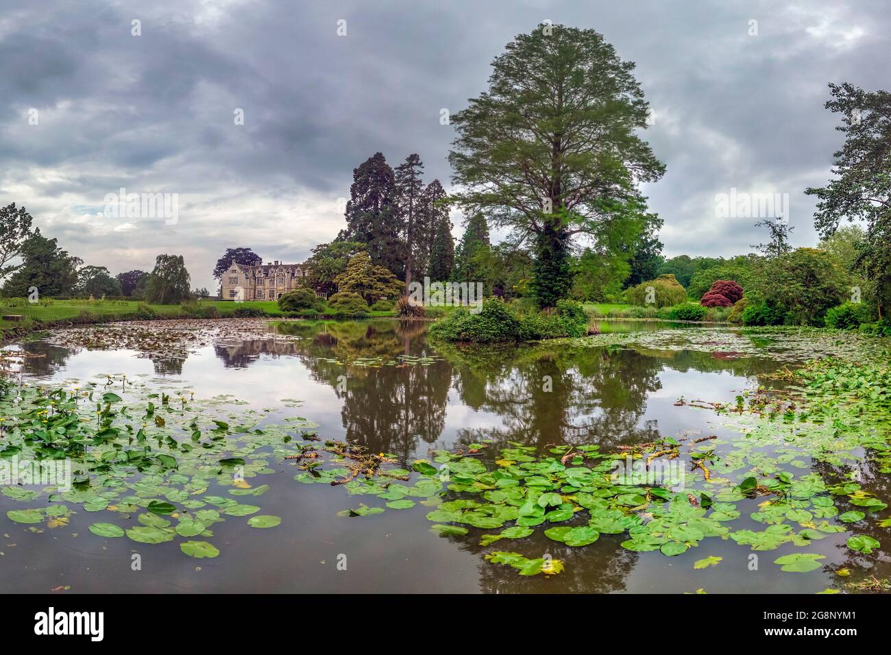 The Pond,and,Mansion,Wakehurst Place,Sussex,England,UK Stock Photo - Alamy