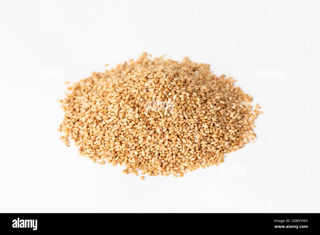 sesame seed, white background Stock Photo - Alamy