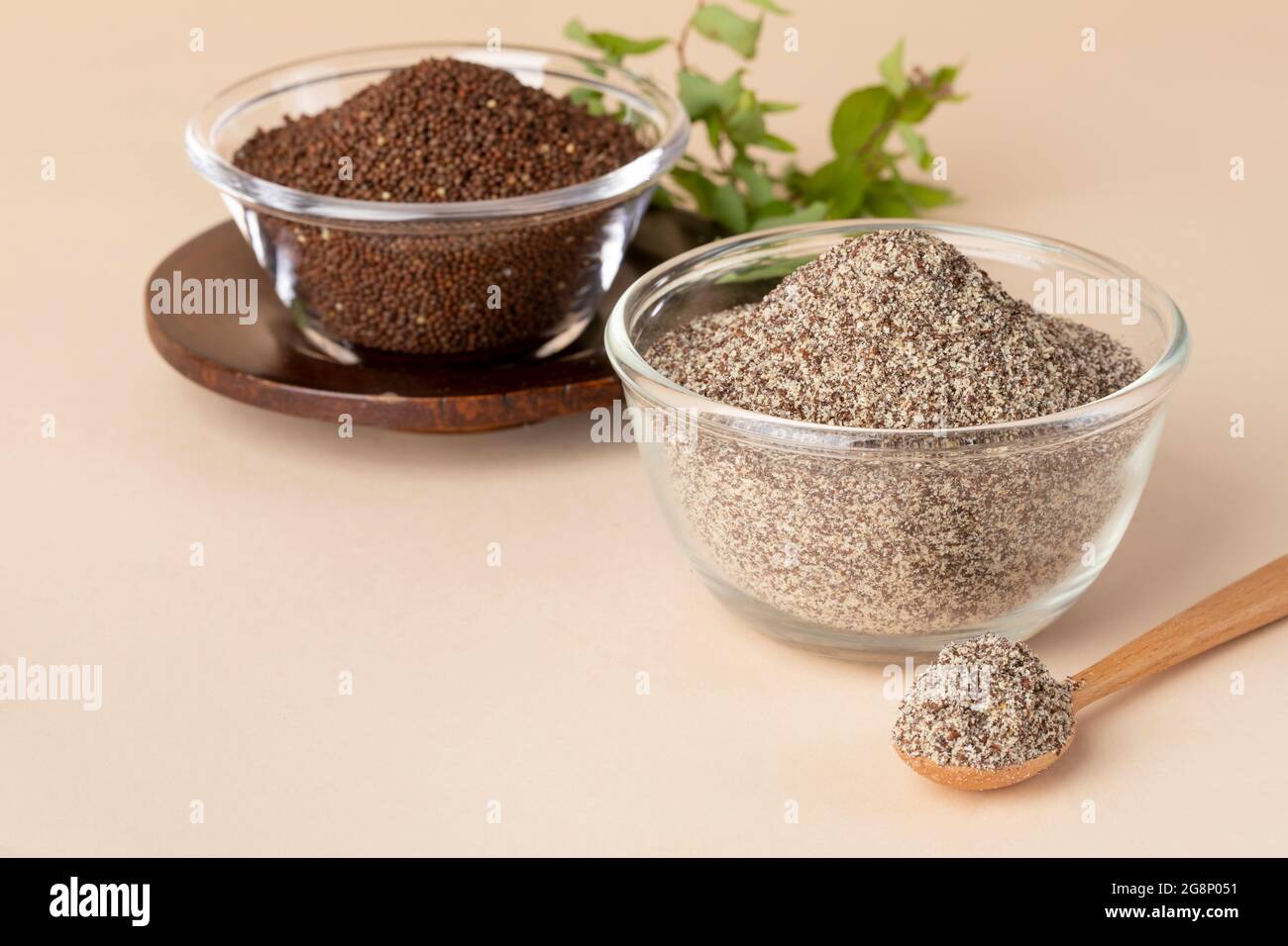 Perilla powder hi-res stock photography and images - Alamy