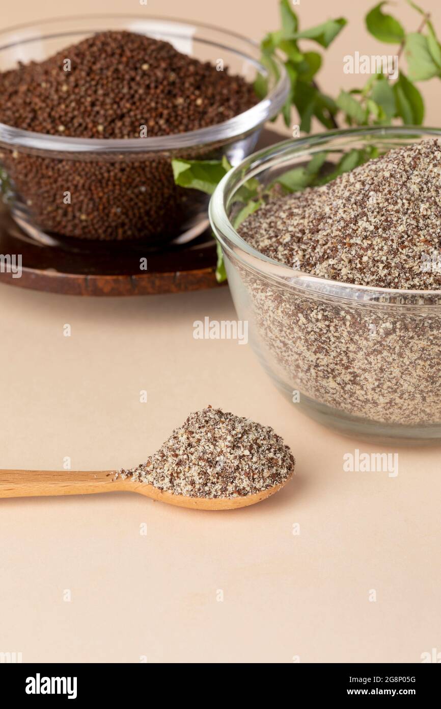 Perilla powder hi-res stock photography and images - Alamy