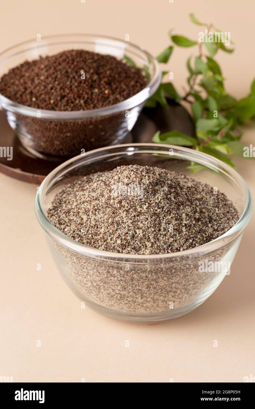 Perilla powder hi-res stock photography and images - Alamy