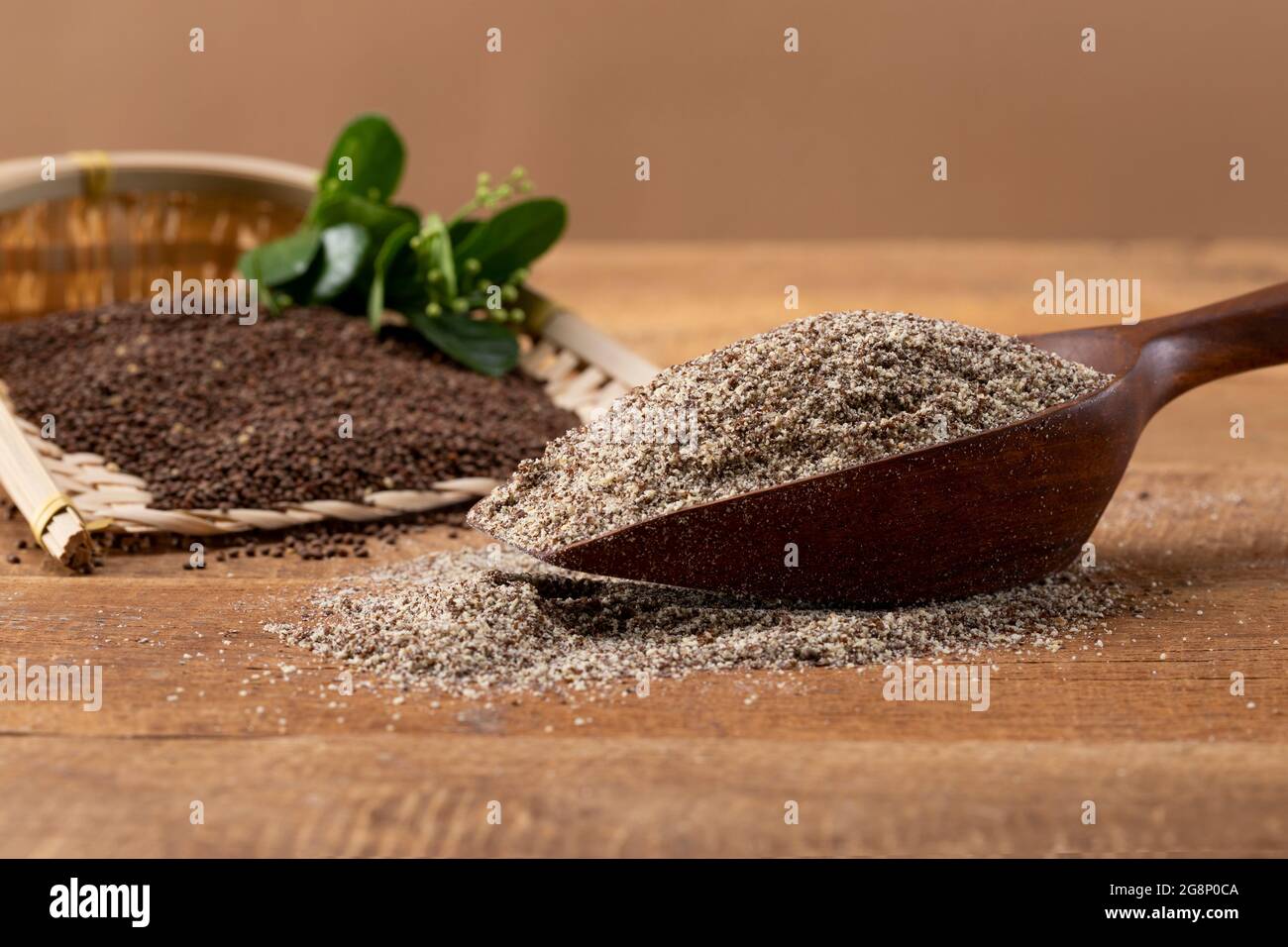 Perilla powder hi-res stock photography and images - Alamy
