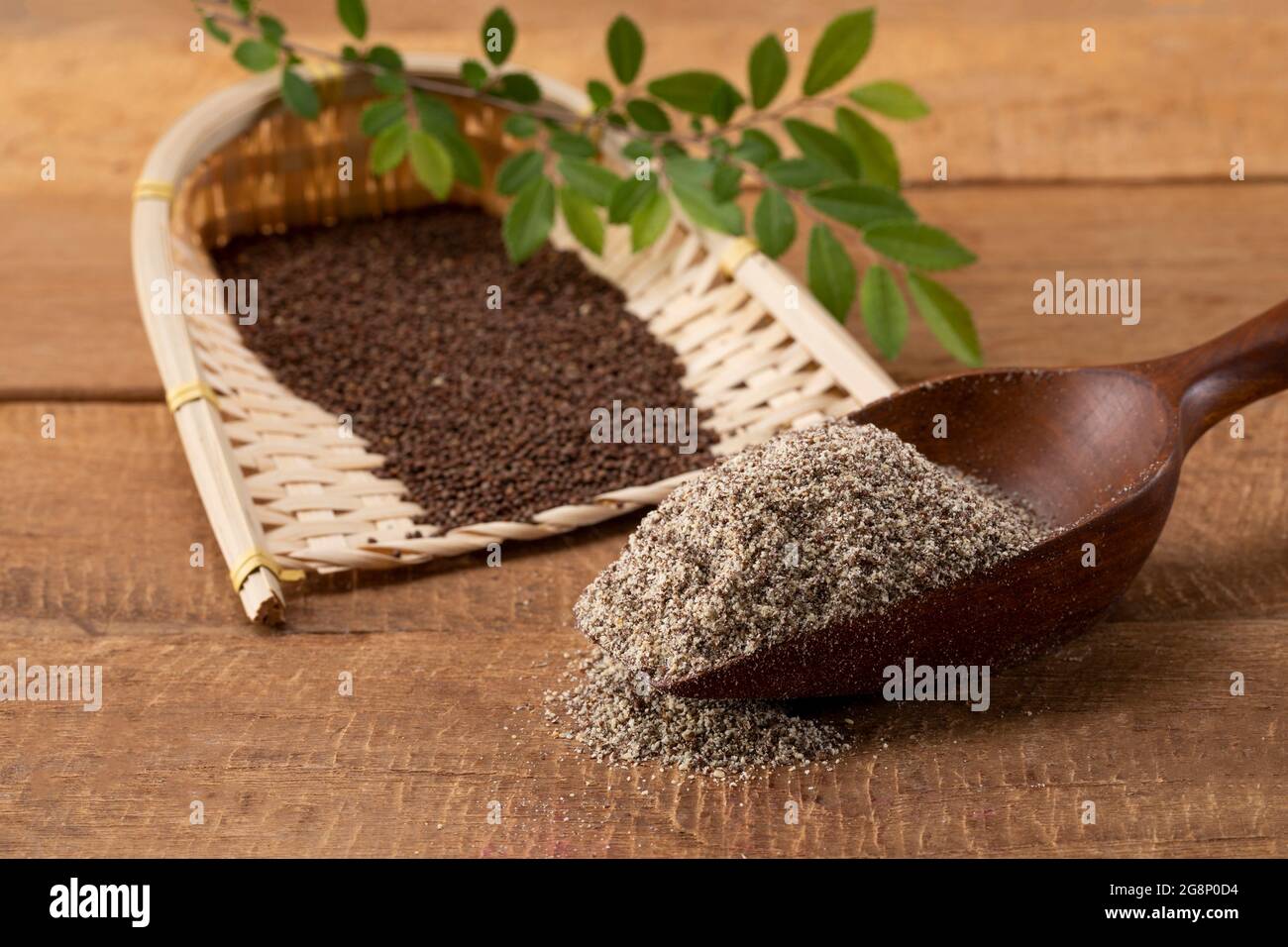 Perilla powder hi-res stock photography and images - Alamy