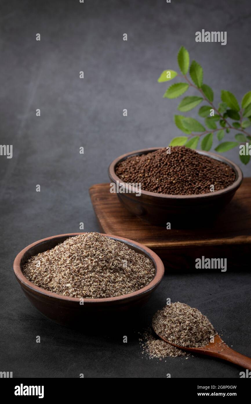 Perilla powder hi-res stock photography and images - Alamy