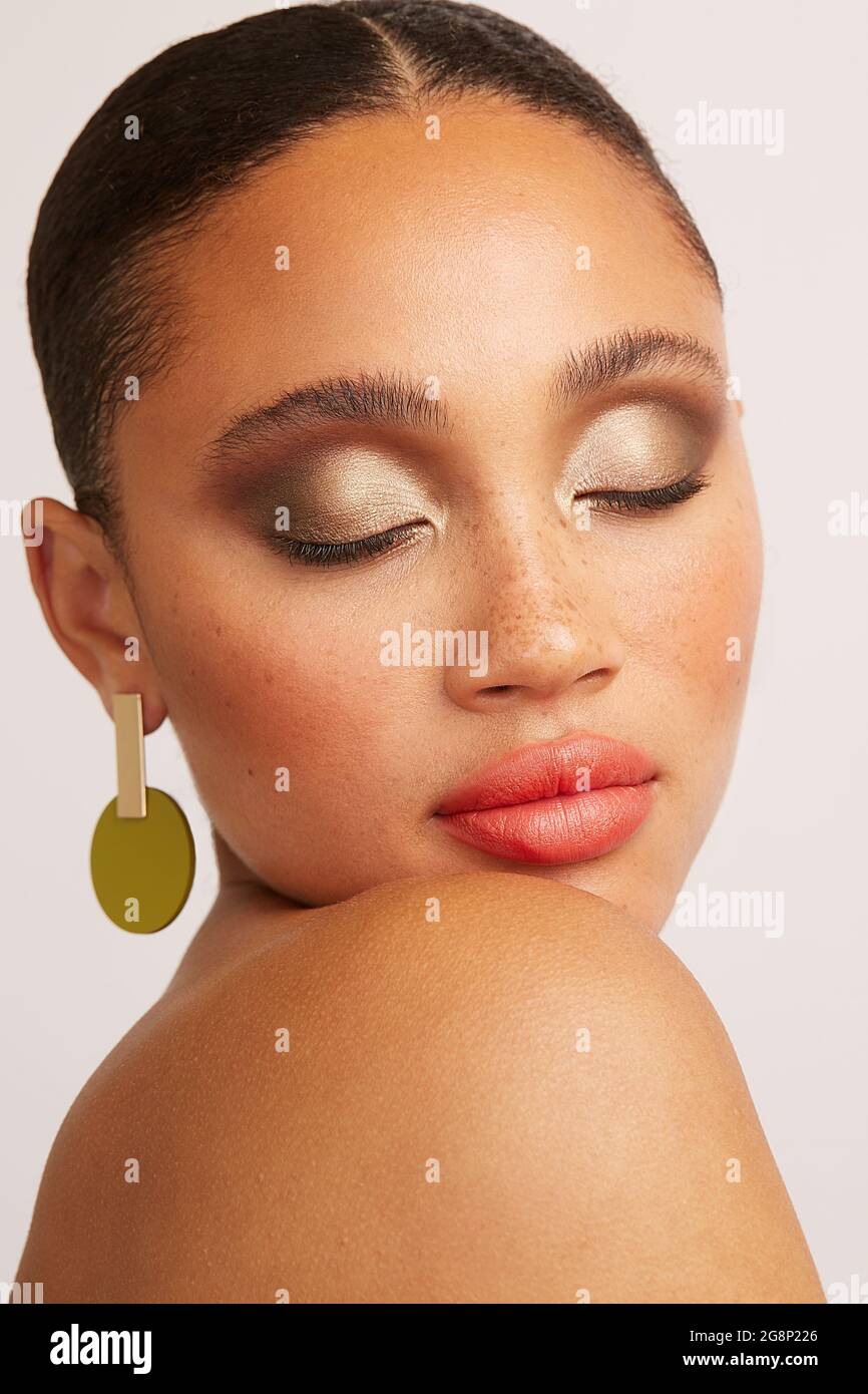 Mixed race model hi-res stock photography and images - Alamy