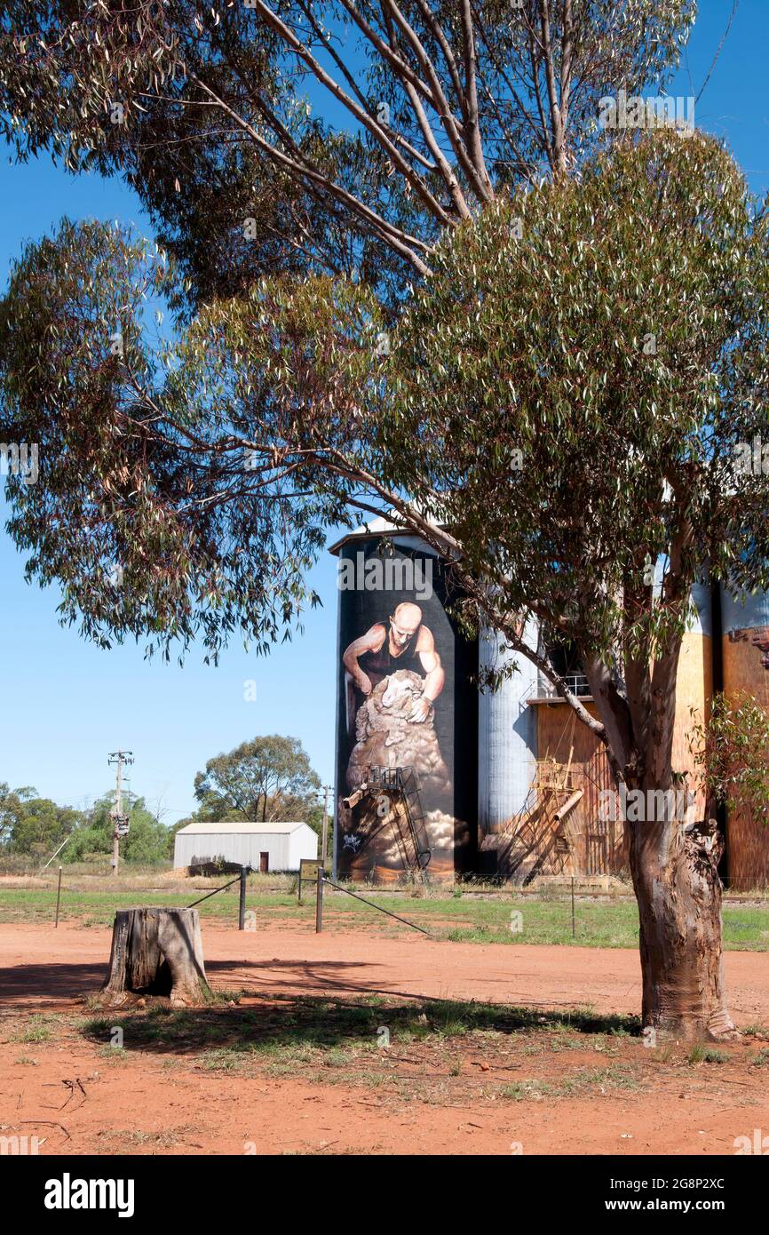 Weethalle Australia Nov 2 2020, wheat silos with large scale mural ...