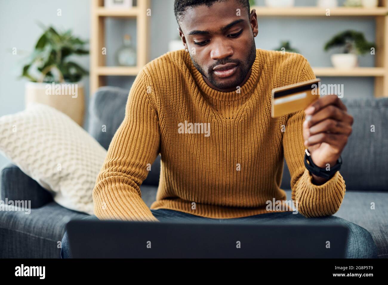 Transfer lounge hi-res stock photography and images - Alamy