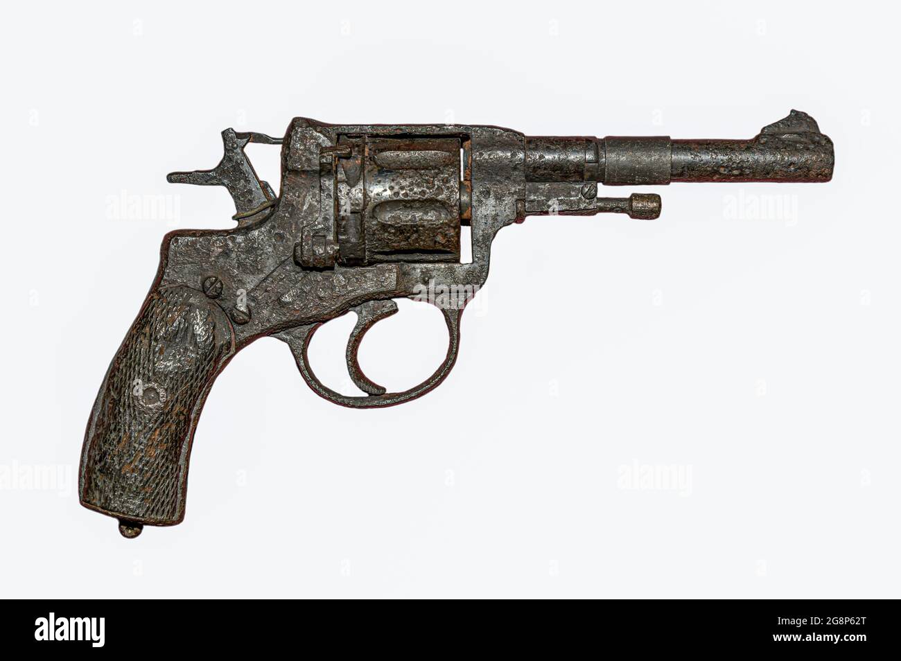 Old rusty pistol, WWII weapon, isolate Stock Photo - Alamy
