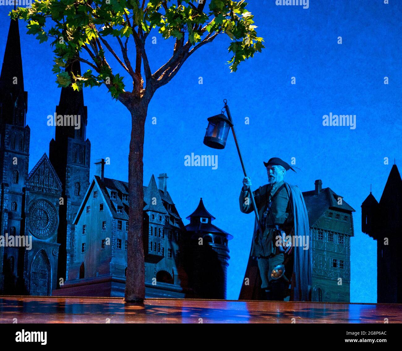 Act II: Robert Lloyd (Nightwatchman) in DIE MEISTERSINGER VON NURNBERG ...