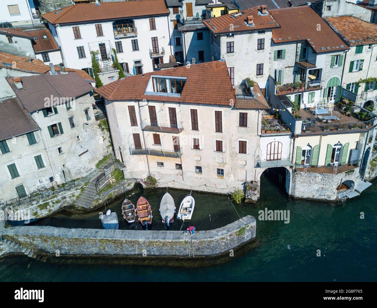 Village nesso hi-res stock photography and images - Alamy