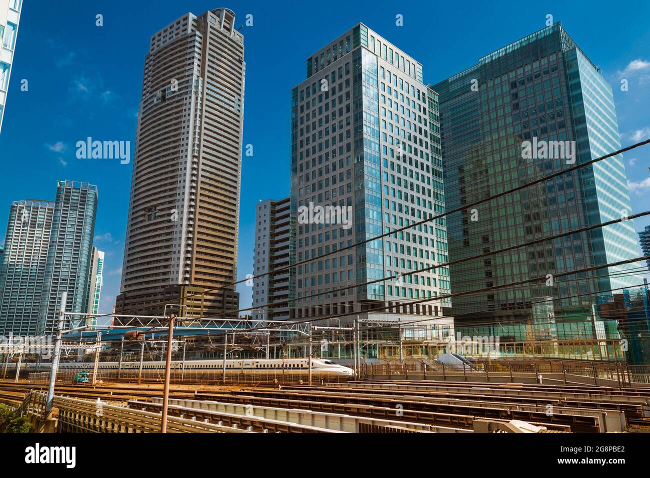Tokyo shinkansen hi-res stock photography and images - Alamy
