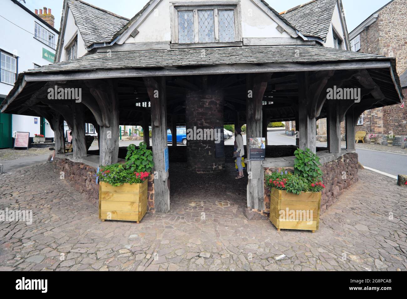 The high street in dunster hi-res stock photography and images - Alamy
