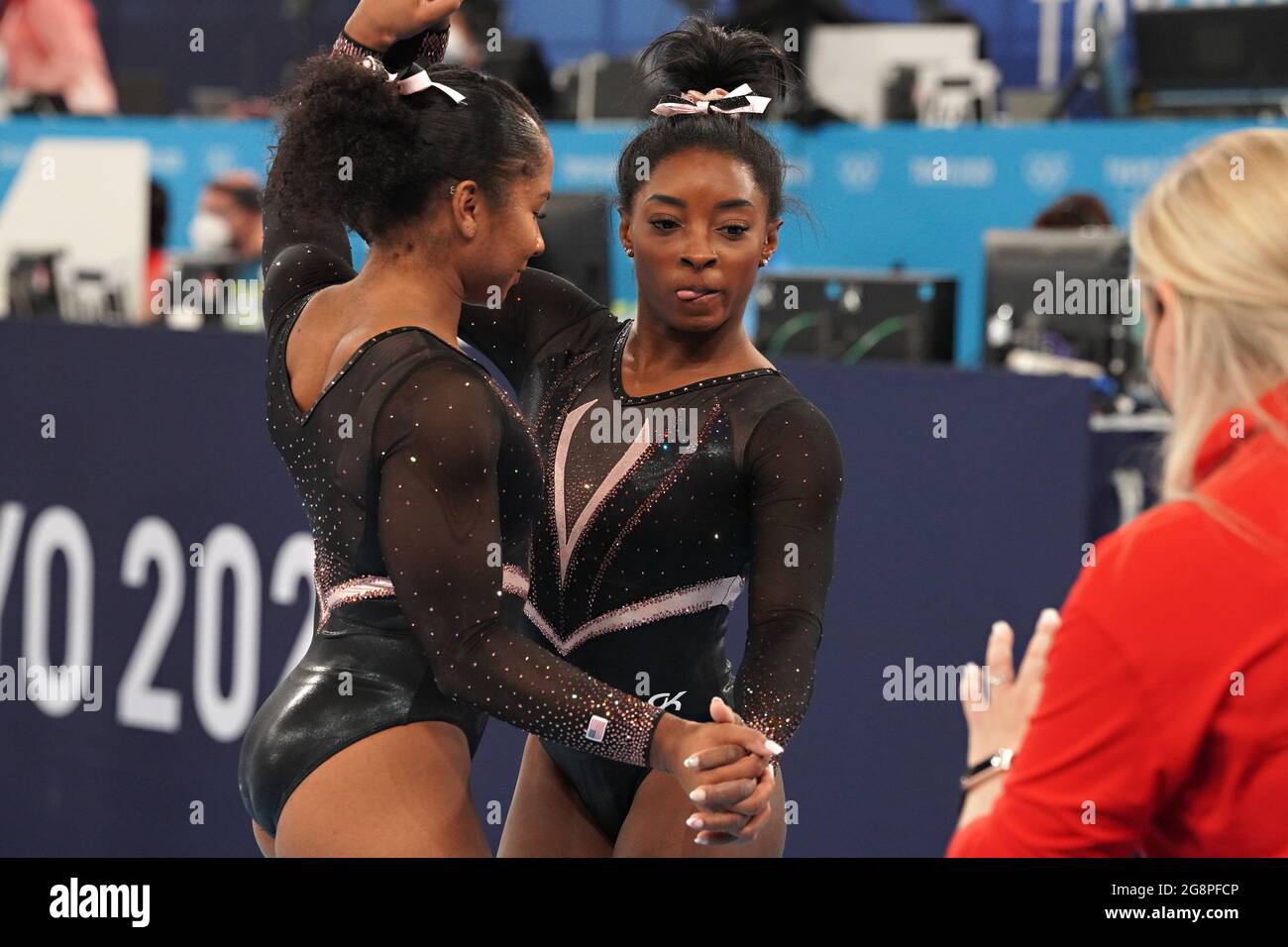 Jordan chiles simone biles hi-res stock photography and images - Alamy