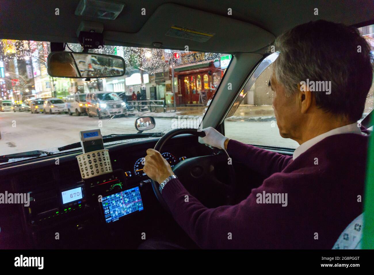 Black cab tokyo hi-res stock photography and images - Alamy