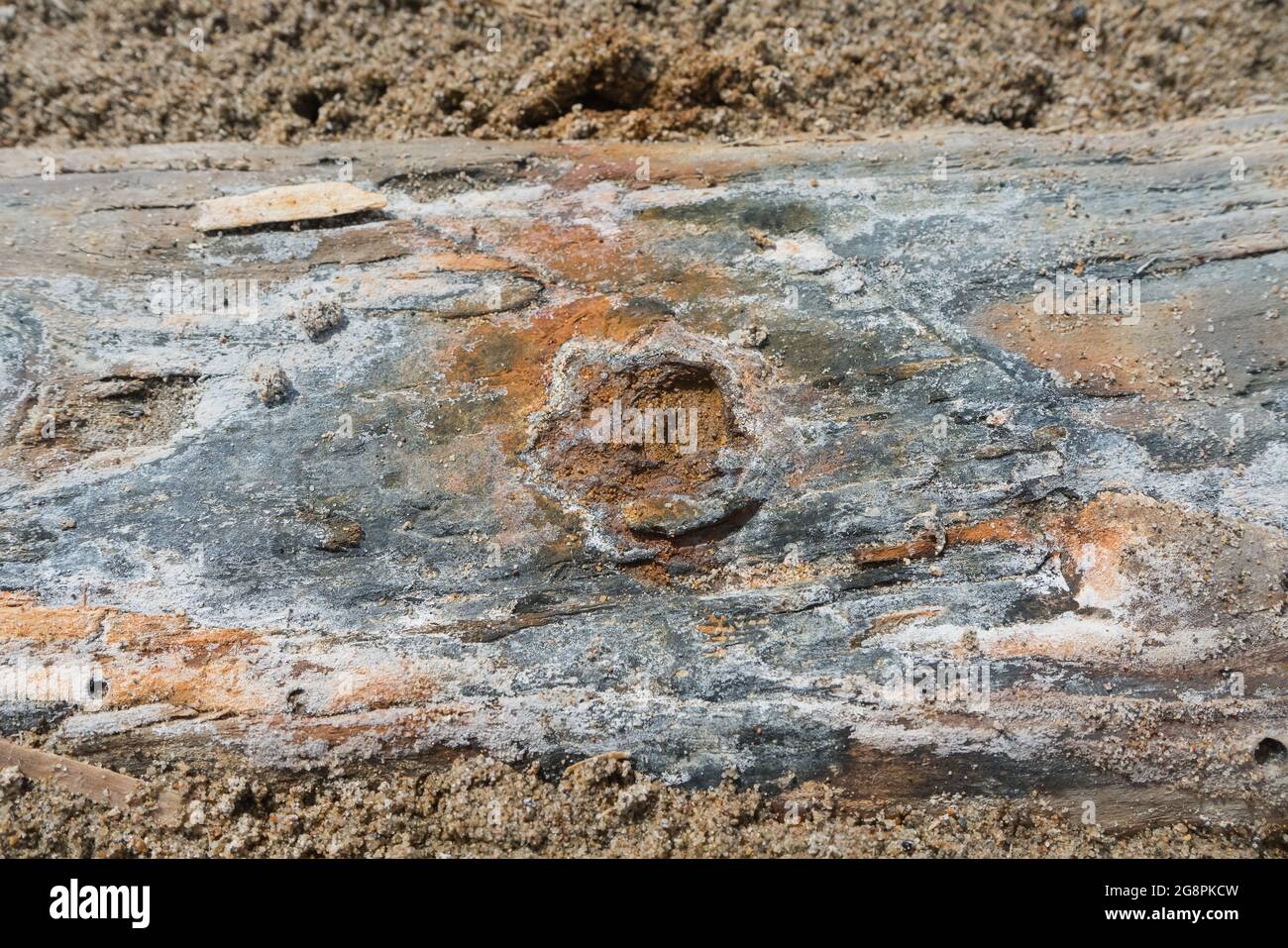 Rusty texture with white sand hi-res stock photography and images - Alamy