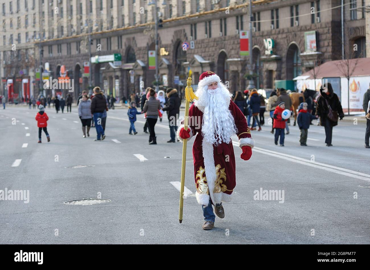 Man dress like santa hi-res stock photography and images - Alamy