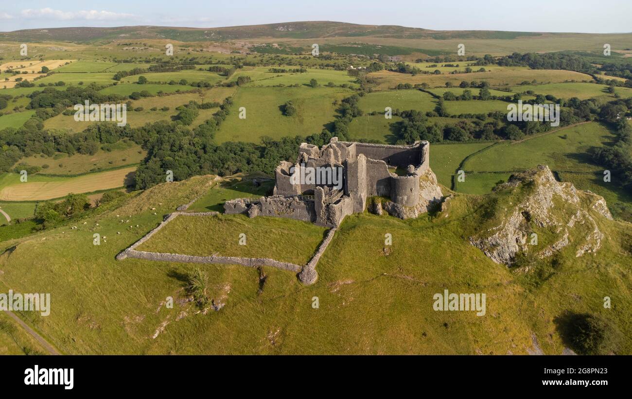 Aerial view of Carreg Cennen Castle, (Castell Carreg Cennen), near ...