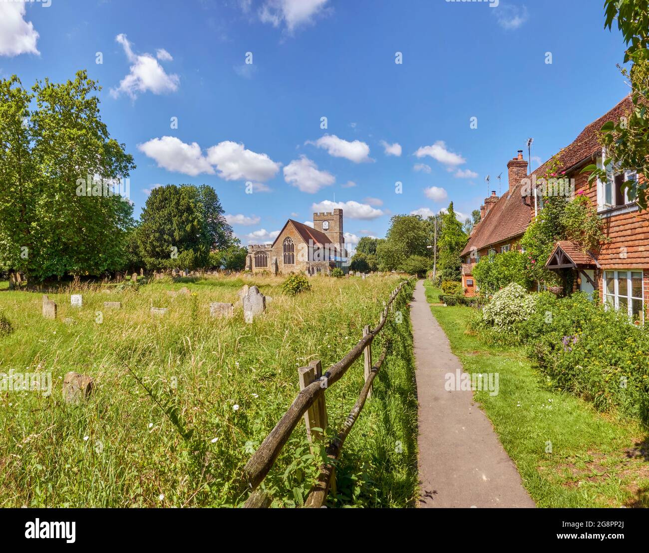 Churchyard st peter st pauls hi-res stock photography and images - Alamy