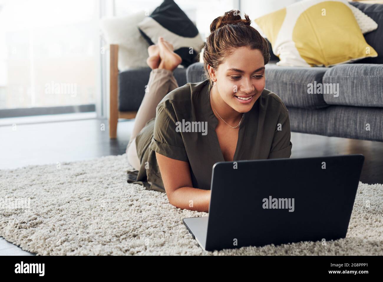 Time by yourself hi-res stock photography and images - Alamy