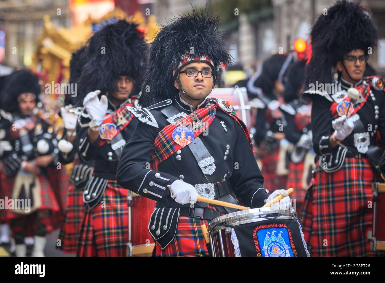 Shree Muktajeevan Swamibapa Pipe Band at London New Year's Day Parade ...