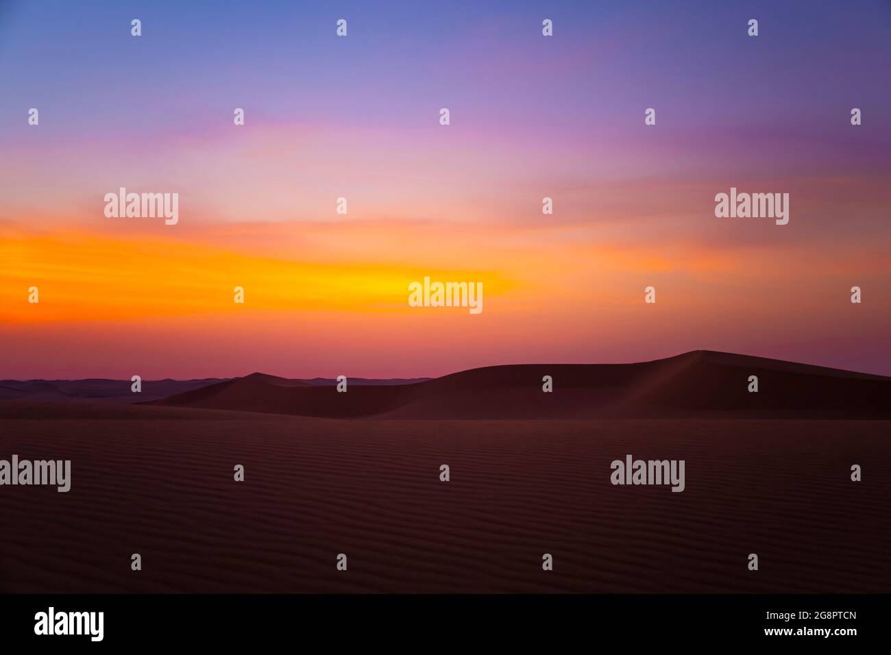 Scenic sandy dunes dry hi-res stock photography and images - Alamy