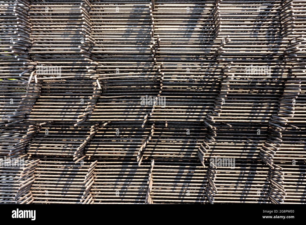 Steel wire mesh concrete floor hi-res stock photography and images - Alamy