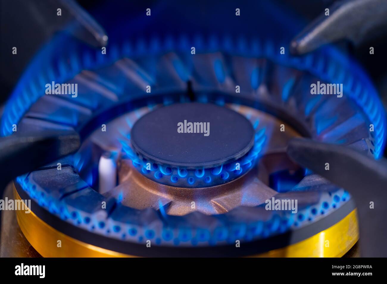Open the gas valve and put the pot on the stove Stock Photo - Alamy
