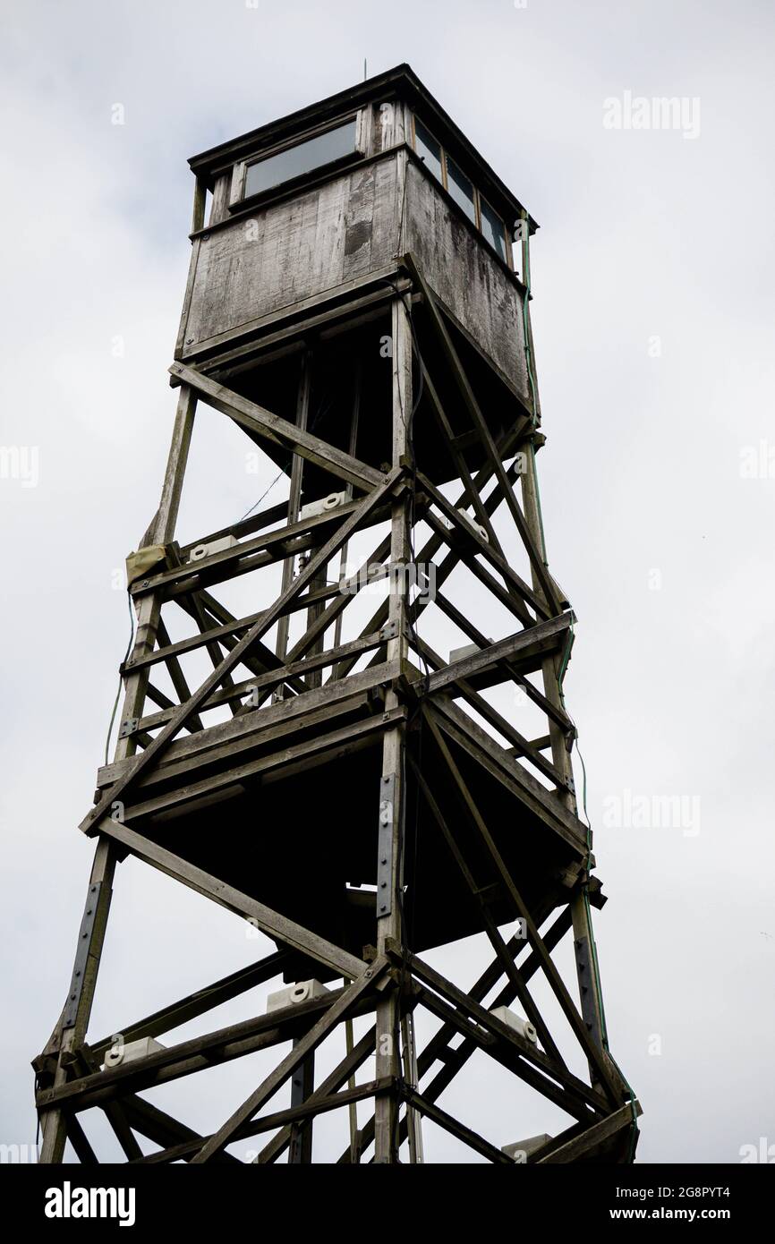 Old fire lookout hi-res stock photography and images - Alamy