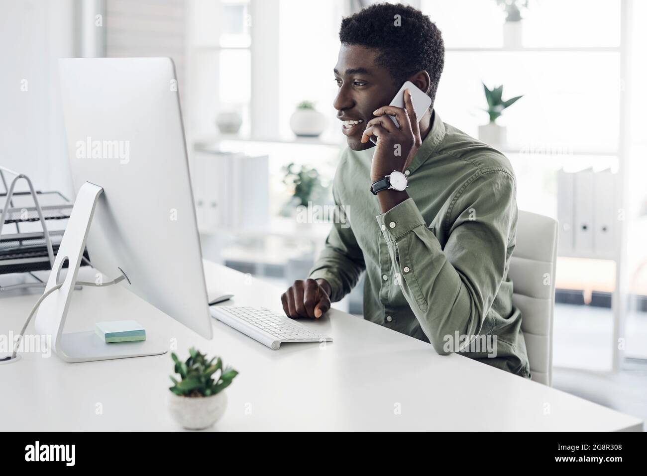 Letting people know hi-res stock photography and images - Alamy