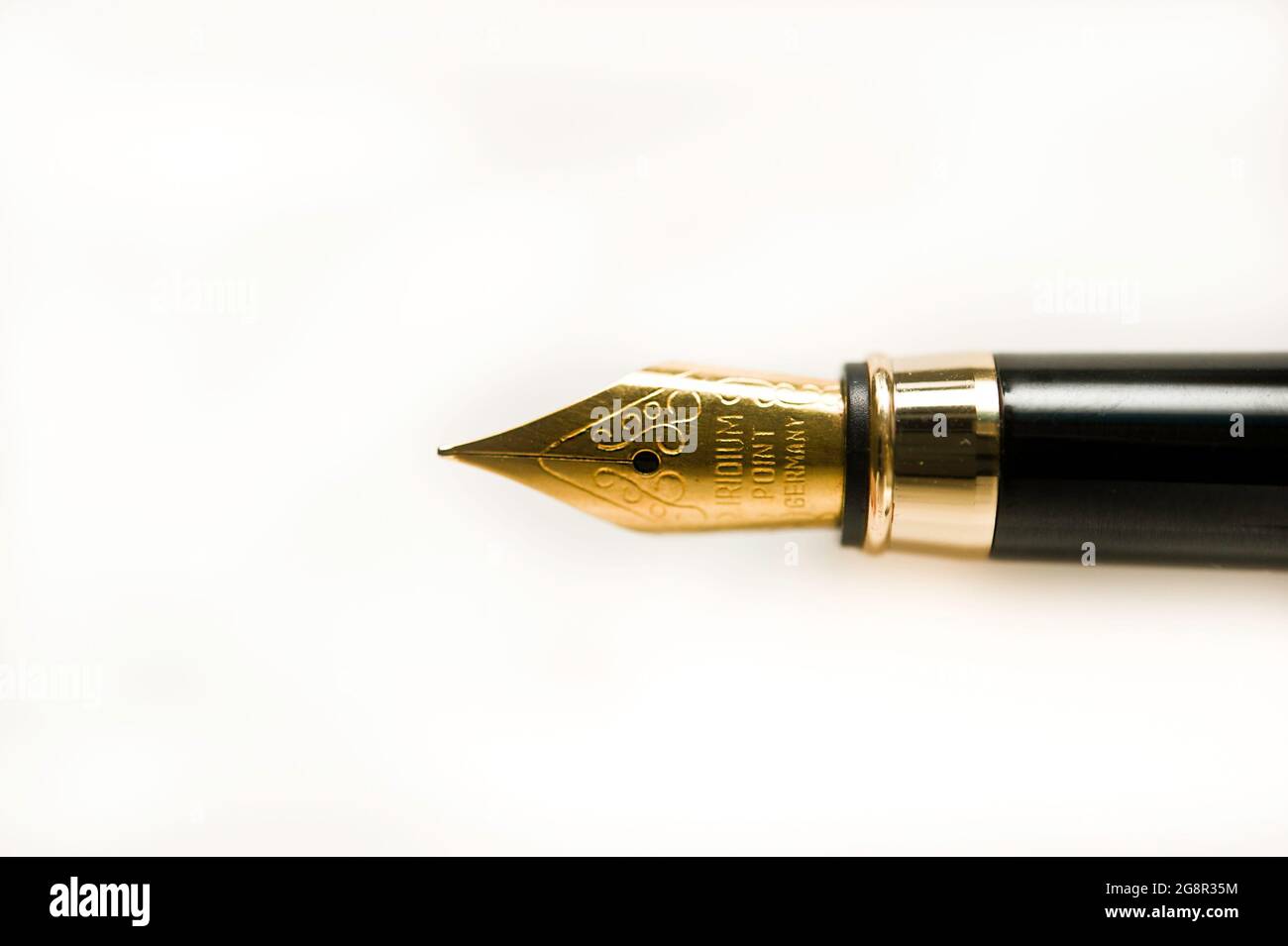 classical fountain pen detail close up, isolated Stock Photo - Alamy