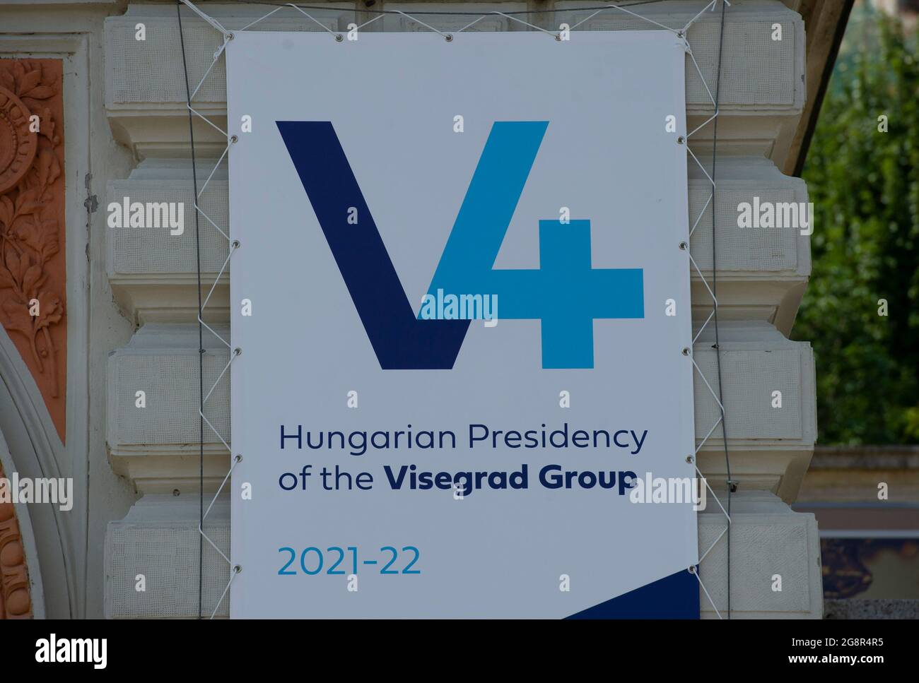 V4 group hi-res stock photography and images - Alamy