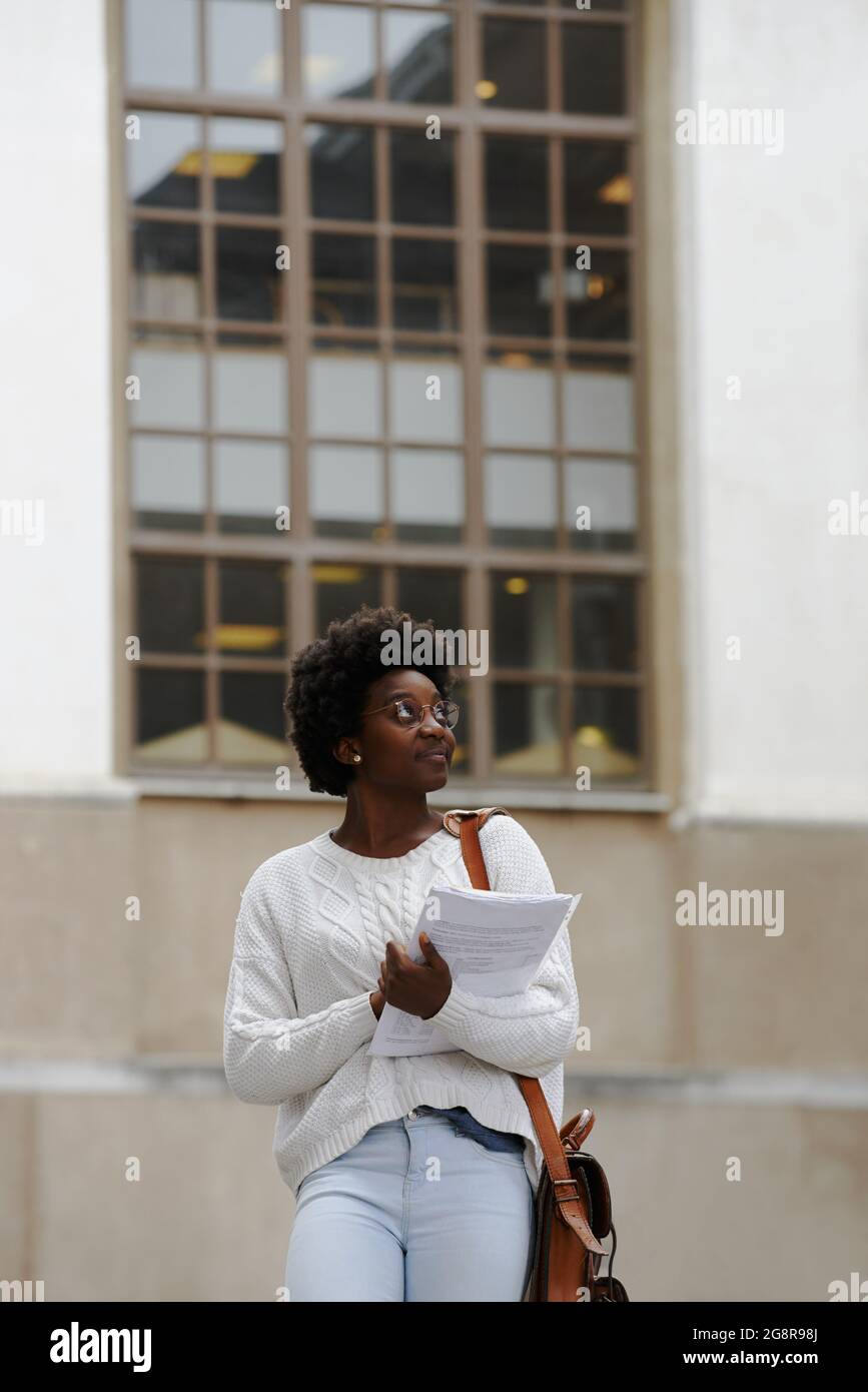 She is here to learn Stock Photo - Alamy