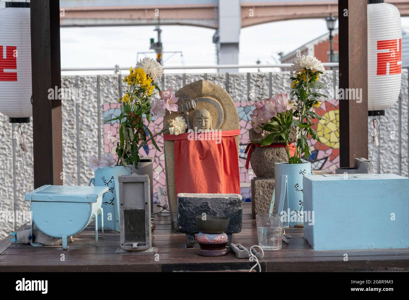 Kobe japan buddha hi-res stock photography and images - Alamy