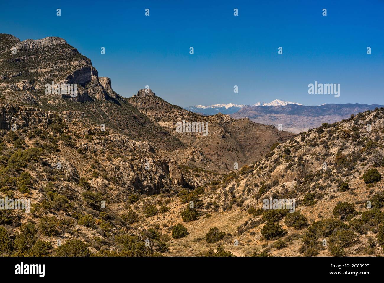 Rough mountain terrain hi-res stock photography and images - Alamy