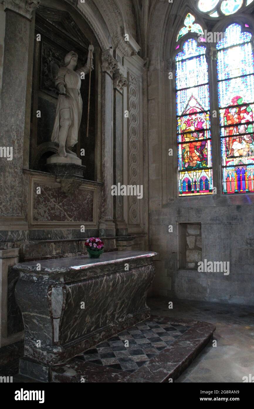 notre-dame cathedral in verdun in lorraine (france Stock Photo - Alamy