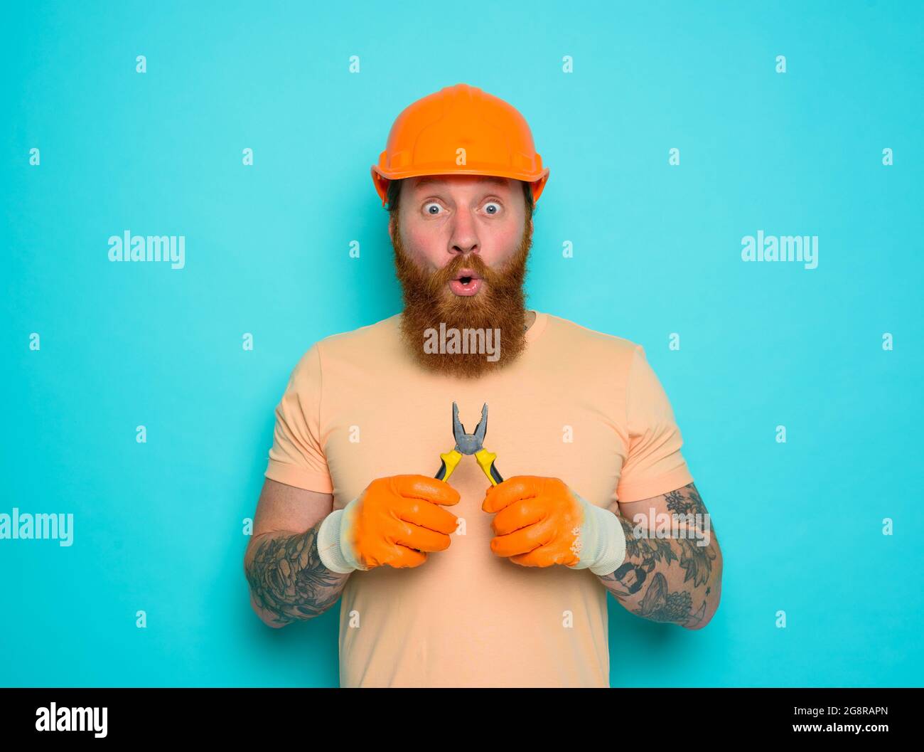 Incompetent builder hi-res stock photography and images - Alamy