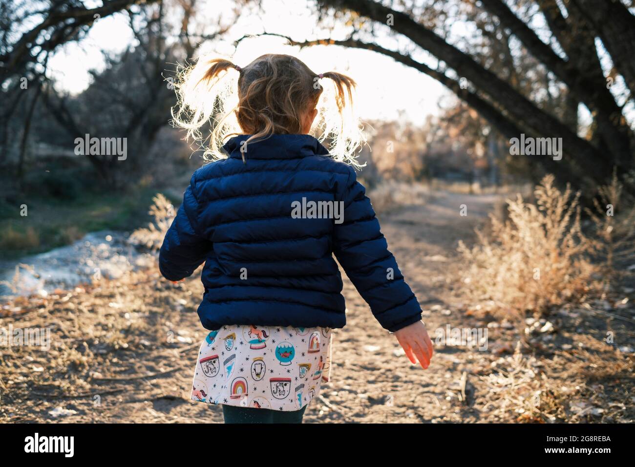 Young girl exploring hi-res stock photography and images - Alamy
