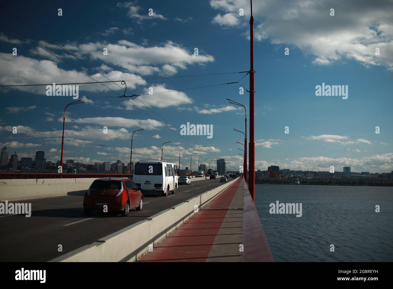 Lightbulb signs hi-res stock photography and images - Alamy