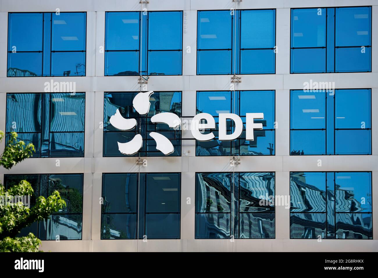 Logo edf energy hi-res stock photography and images - Alamy