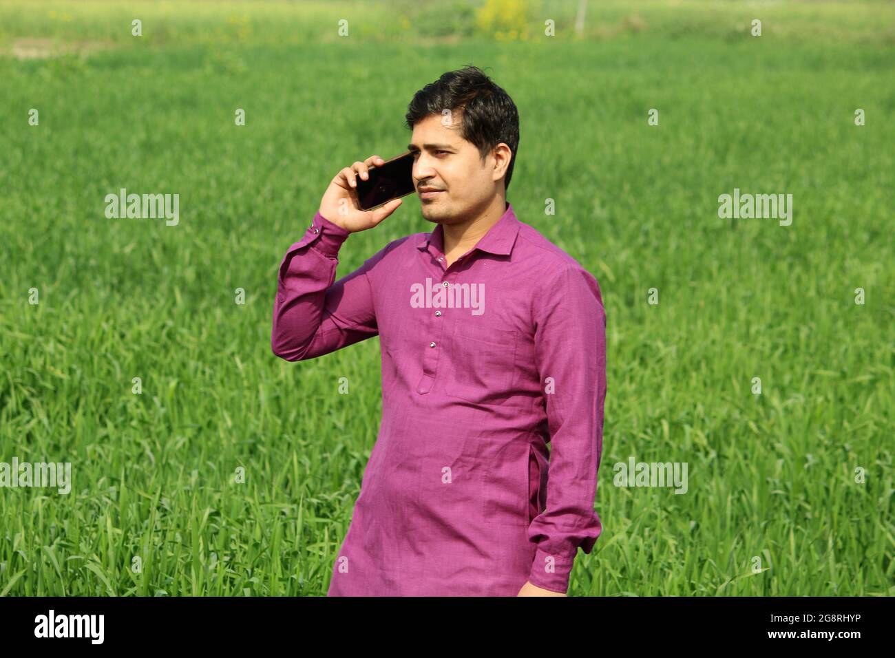 indian farmer talking phone call,farmer talking phone Stock Photo - Alamy