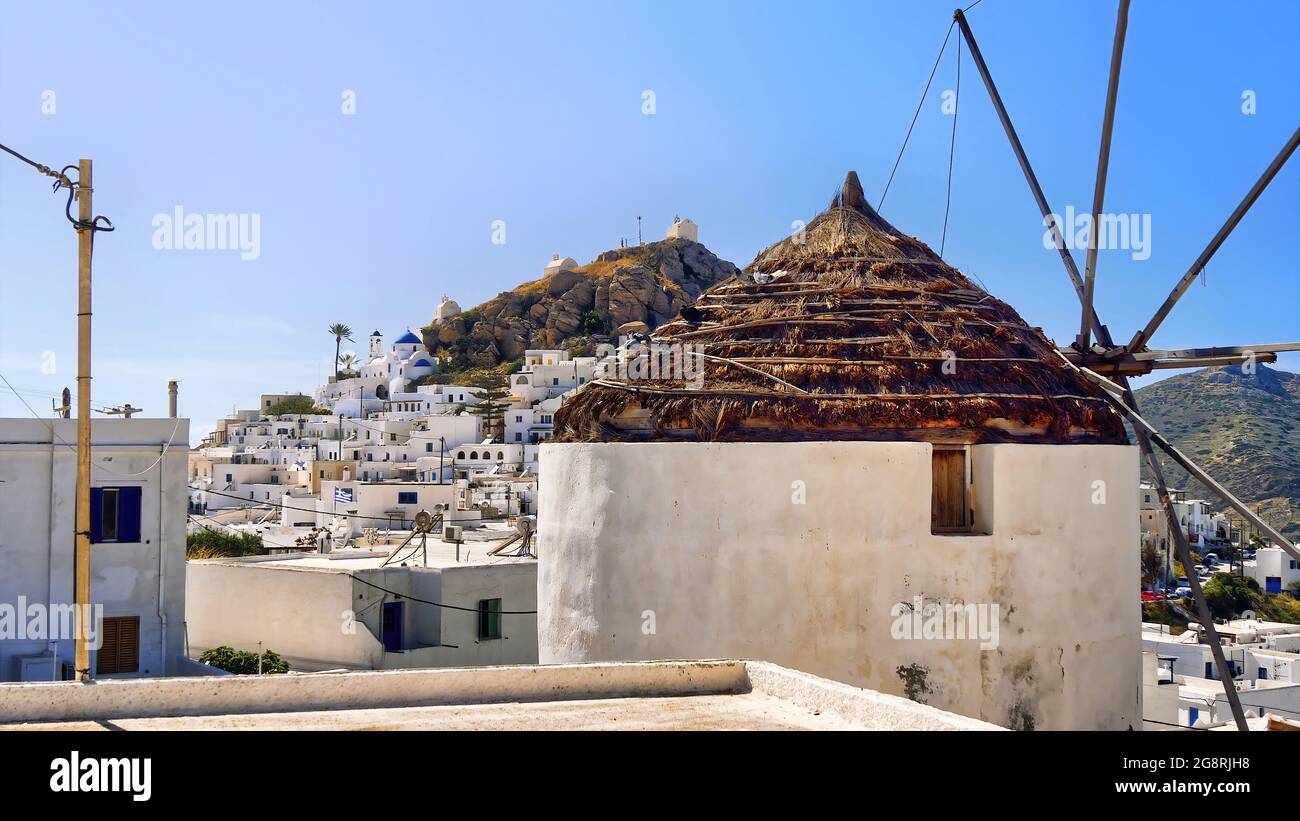 Chora village on ios island hi-res stock photography and images - Alamy