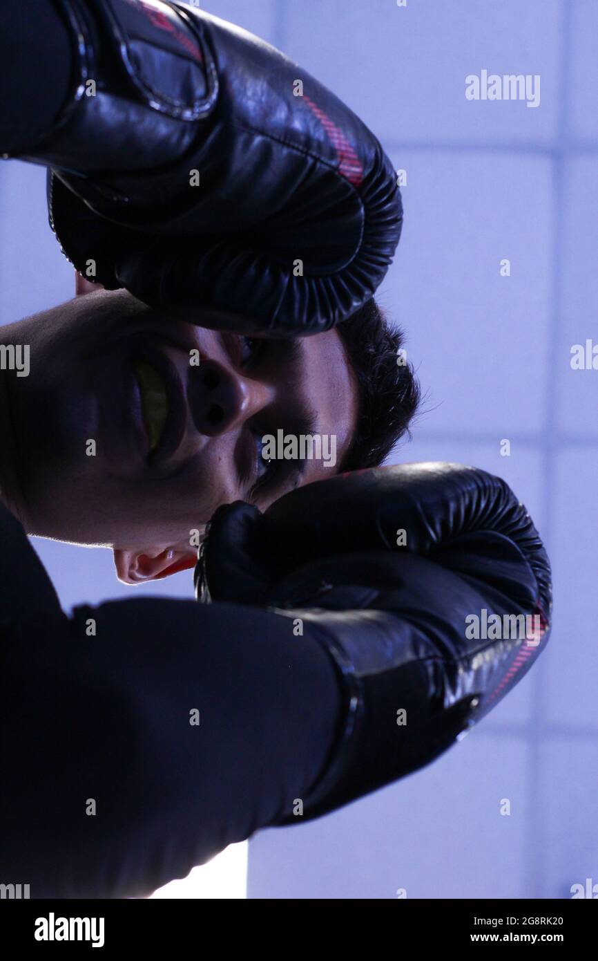 Beat boxing hi-res stock photography and images - Alamy