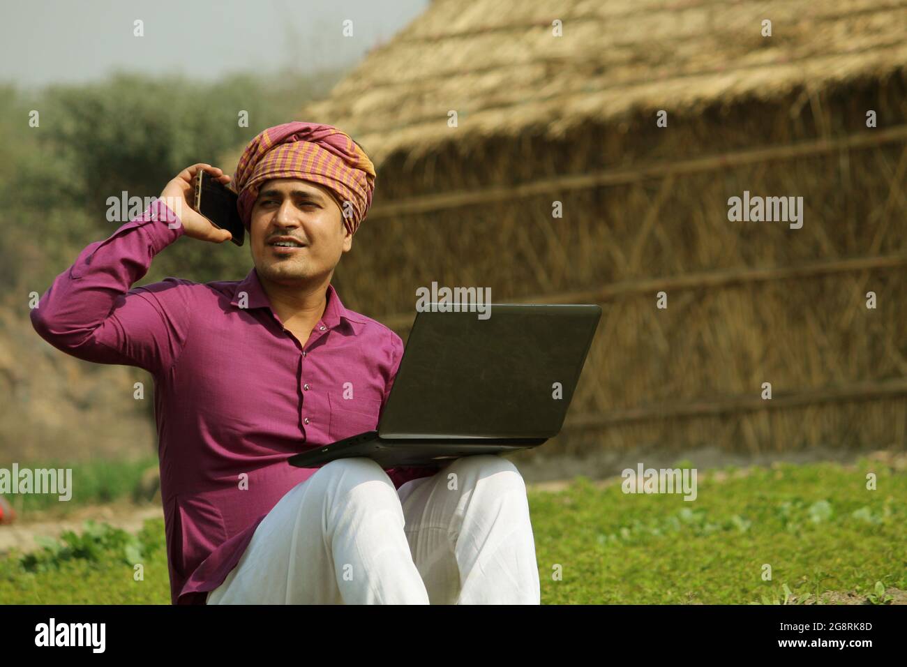 Indian work culture hi-res stock photography and images - Alamy