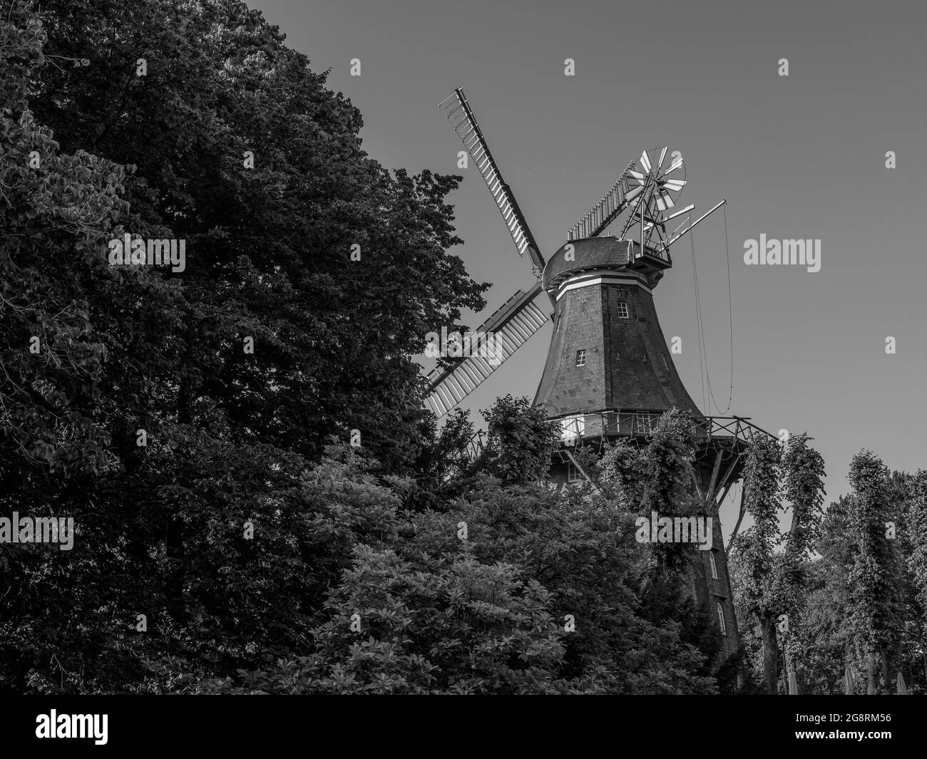 the city of bremen at night Stock Photo - Alamy