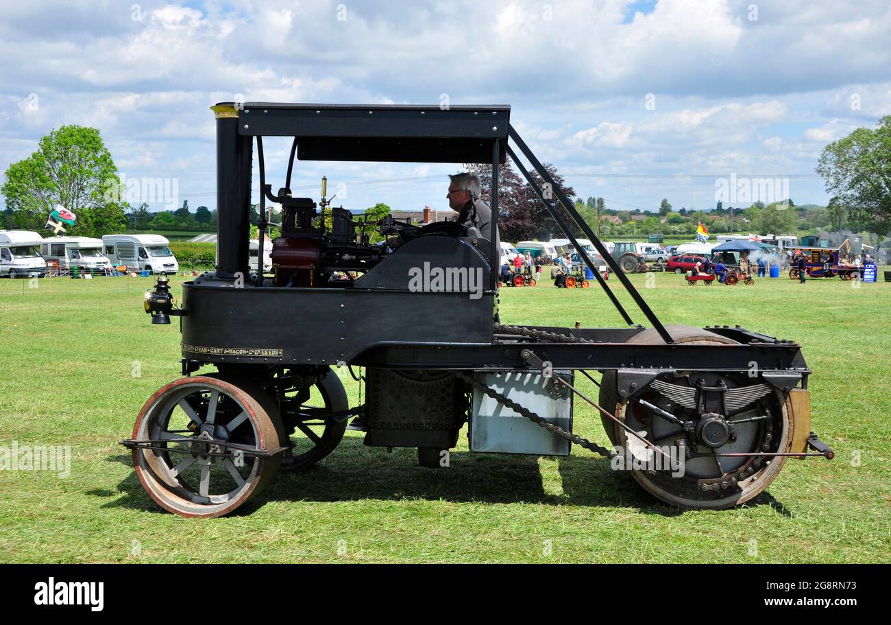 Mann's Patent Steam Cart and Wagon Co. 4hp Steam Patching Roller. No ...