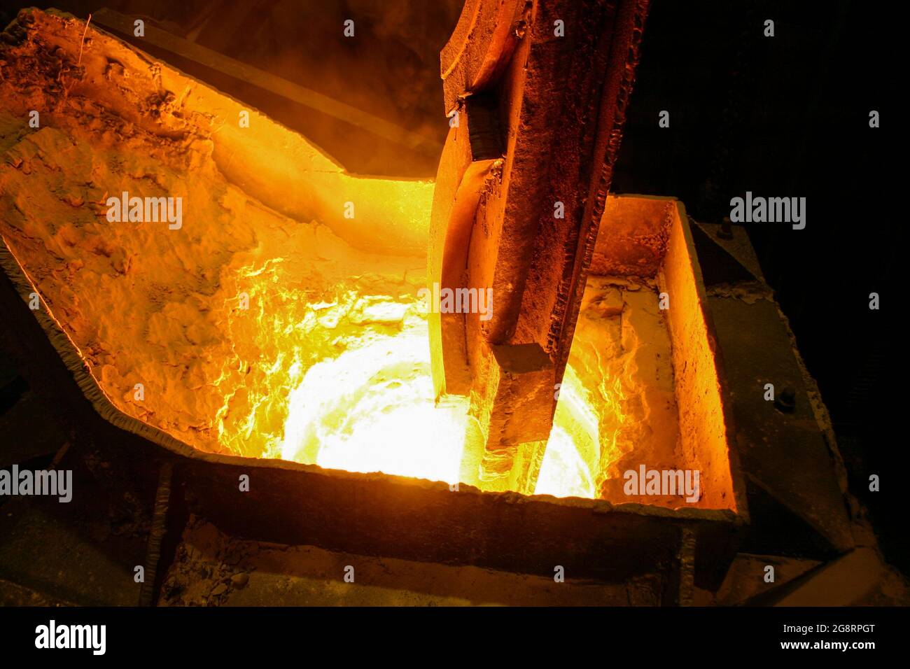 Metallurgical casting waste hi-res stock photography and images - Alamy
