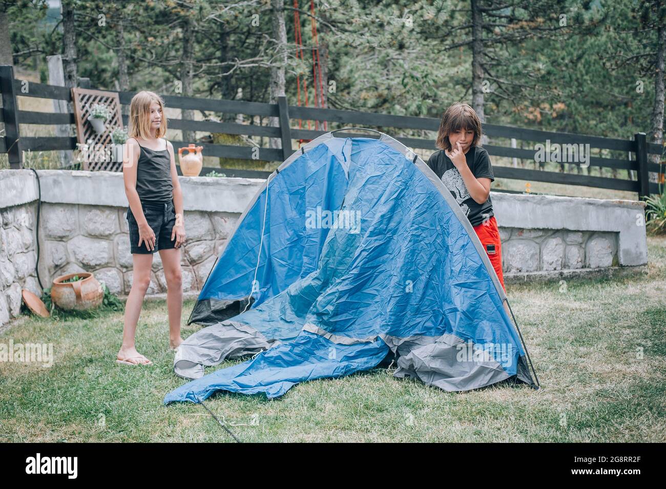 Summer camp teenagers tent hi-res stock photography and images - Alamy