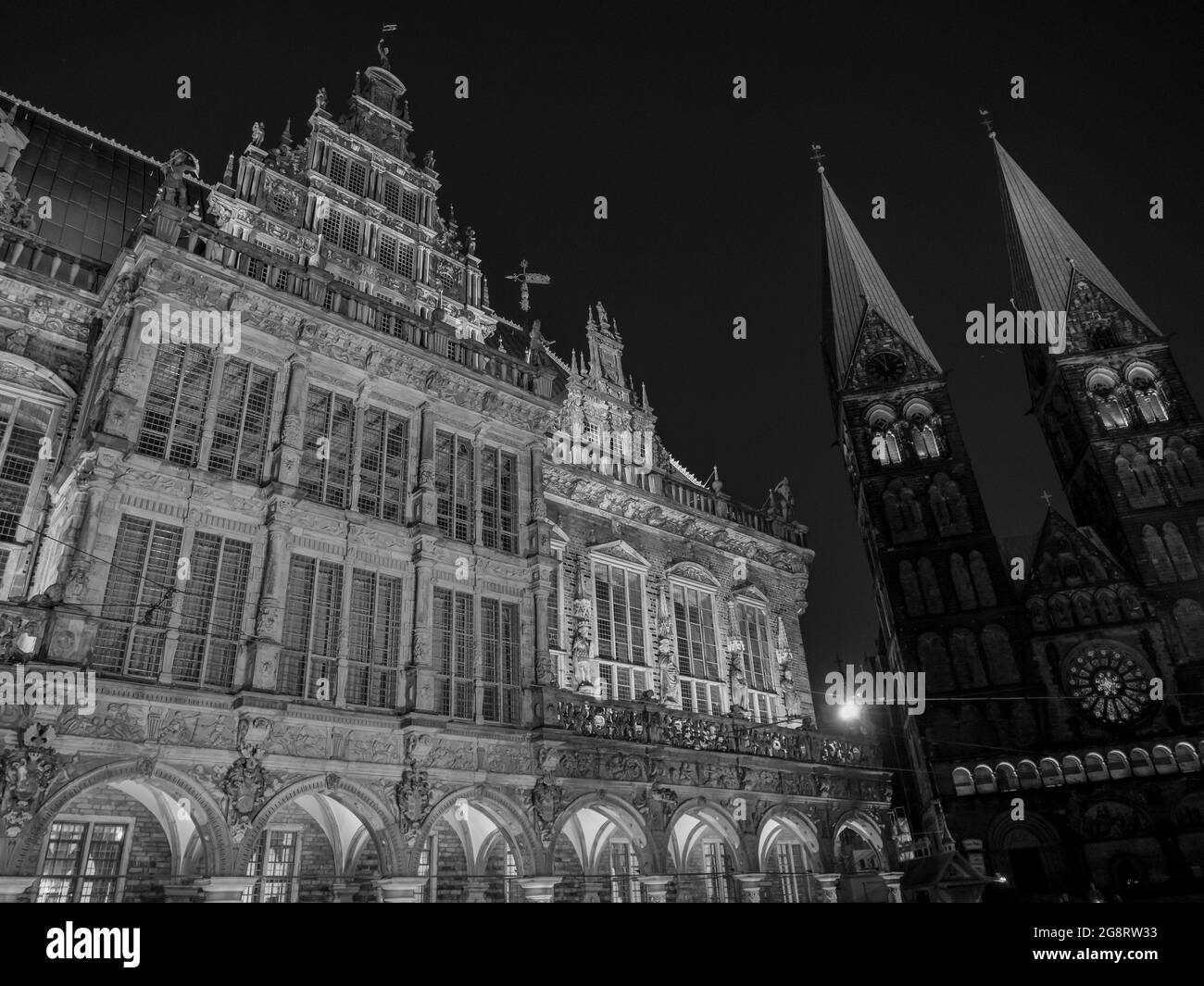 the city of bremen at night Stock Photo - Alamy