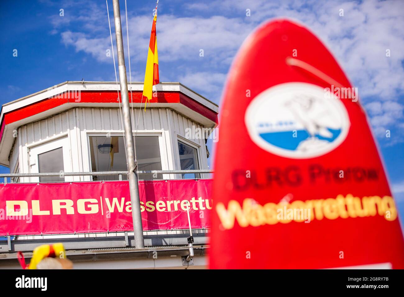 Prerow, Germany. 15th July, 2021. The observation tower of the ...